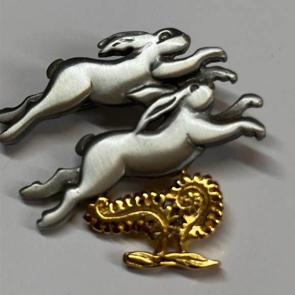 M Shields | Jewelry | Vintage Pewter Shields Brooch Bunny Rabbits ...